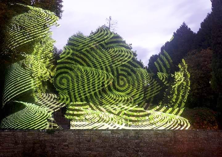 Light Installations Reveal Hidden Dimensions - TettyBetty