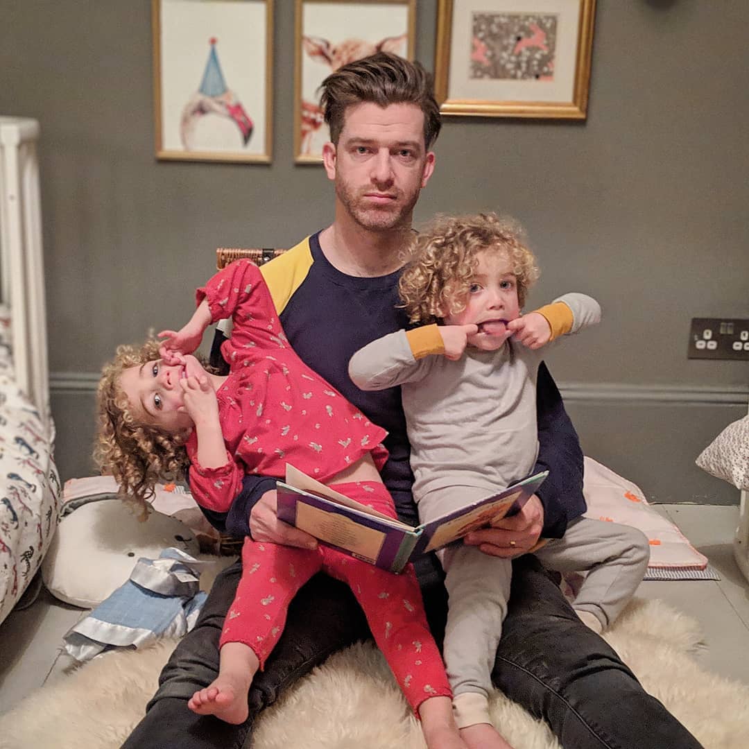 Father of 4 is Showing the Reality of Parenthood On Instagram - TettyBetty